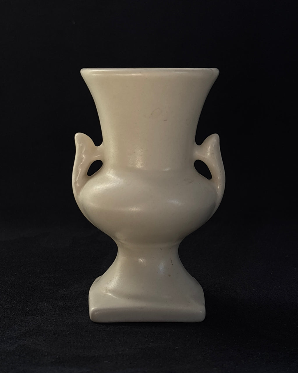 Small White Haeger Vase Urn – Palm Sunday